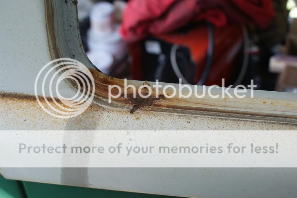 Woody my 72/73 bay window resto project .......an epic tale of rust ...